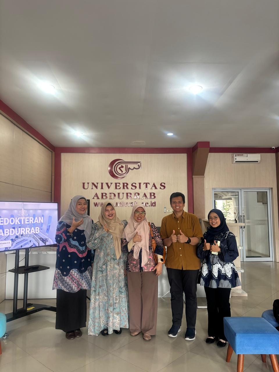 HI UNAND – Crafting Alternative for a Better Future